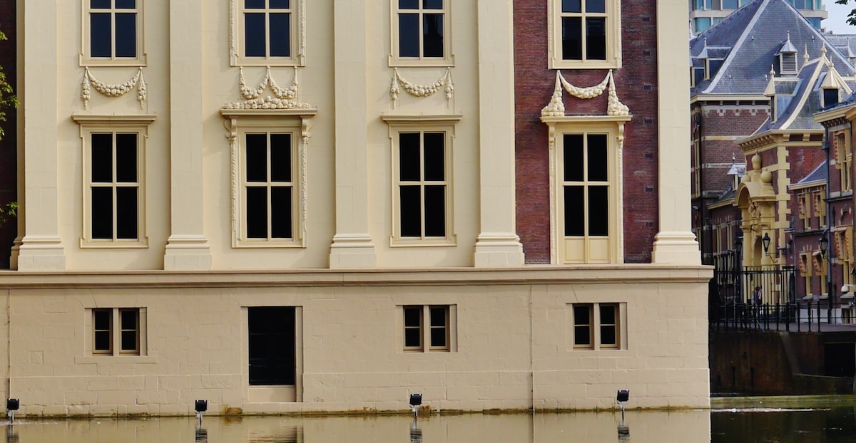 The Hague: Historical Audio Guide | GetYourGuide