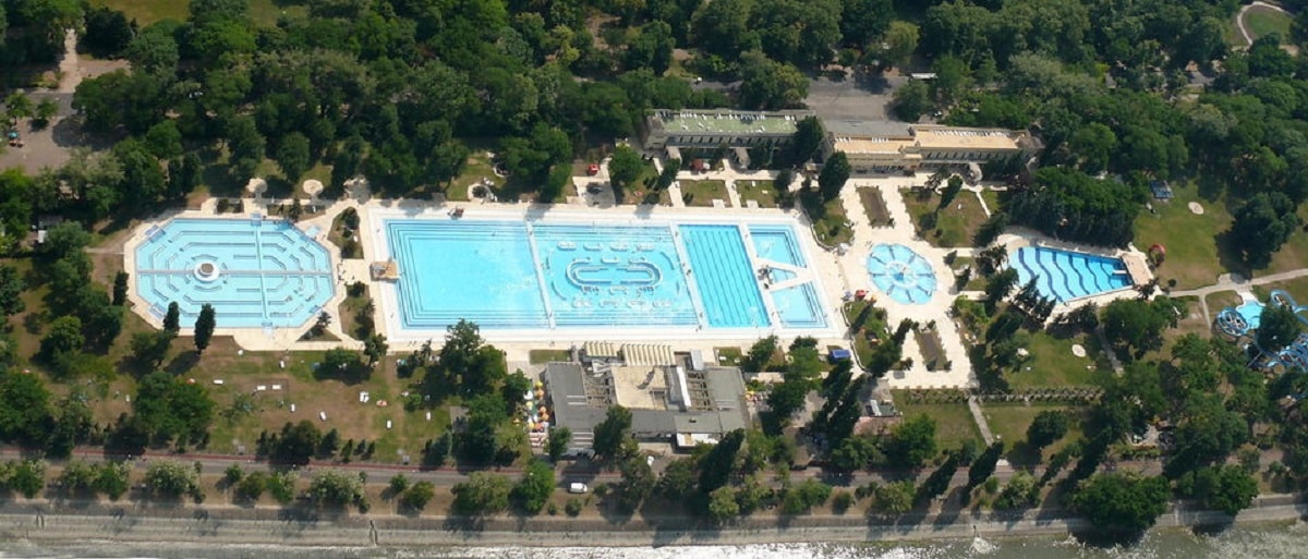 Budapest: ingresso per l'intera giornata al Palatinus Spa & Pools ...