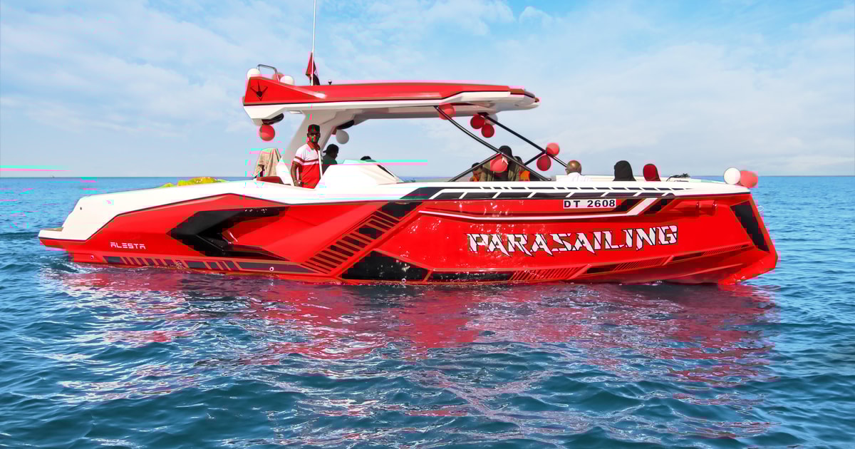 Dubai: Private Luxury Speed Boat with Sightseeing Tour | GetYourGuide