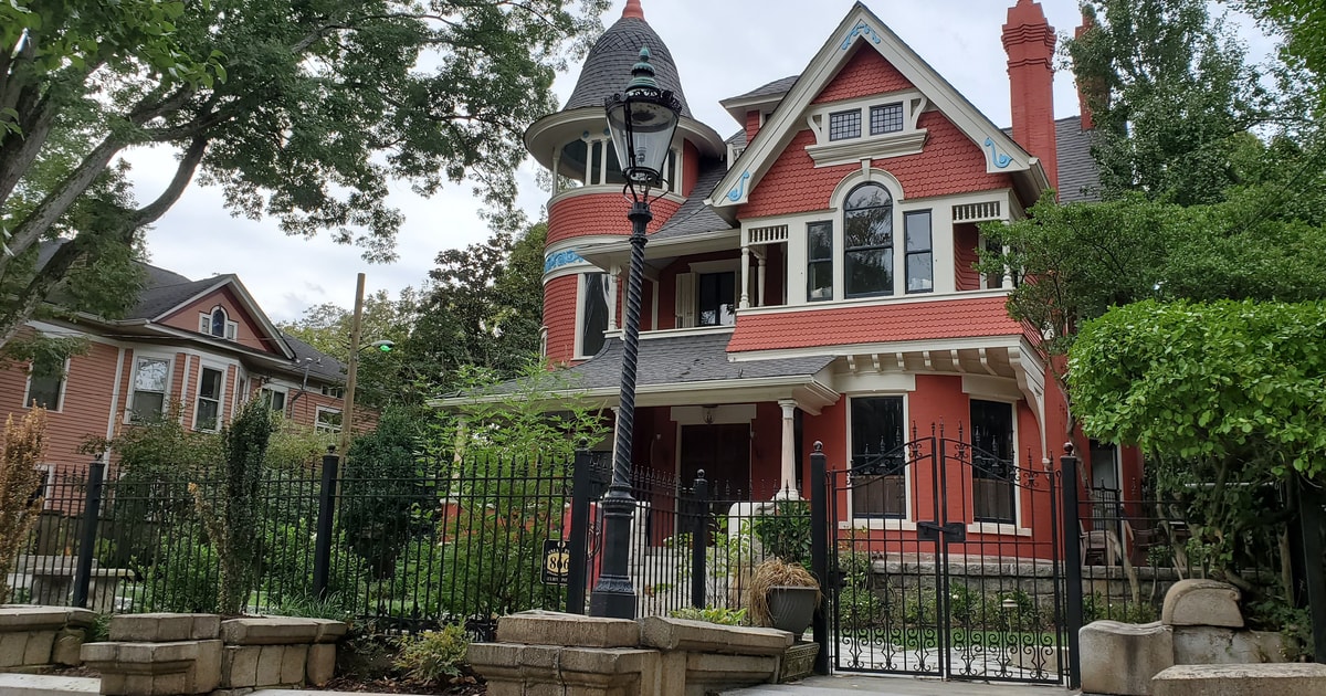 Atlanta: Guided Minibus Tour of the City's Hotspots | GetYourGuide
