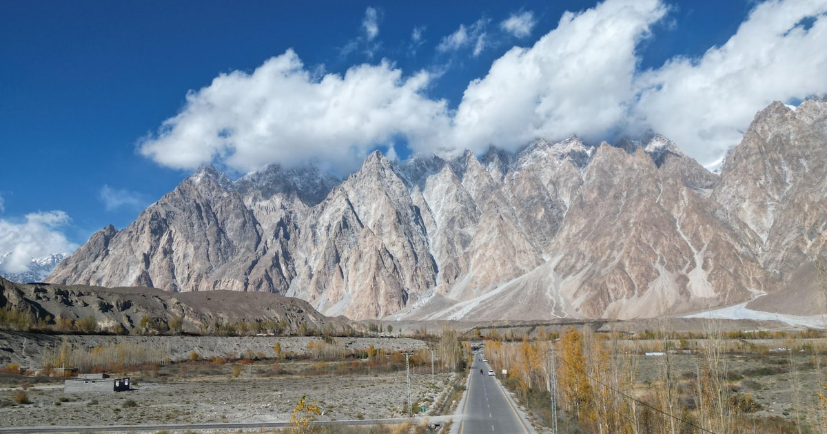 Fra Islamabad: 9-dages kulturel tur i Hunza-dalen | GetYourGuide