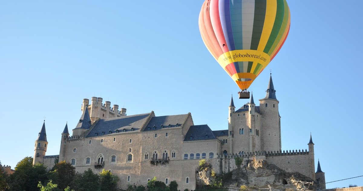 Segovia: Private Balloon Ride for 2 with Cava and Breakfast | GetYourGuide