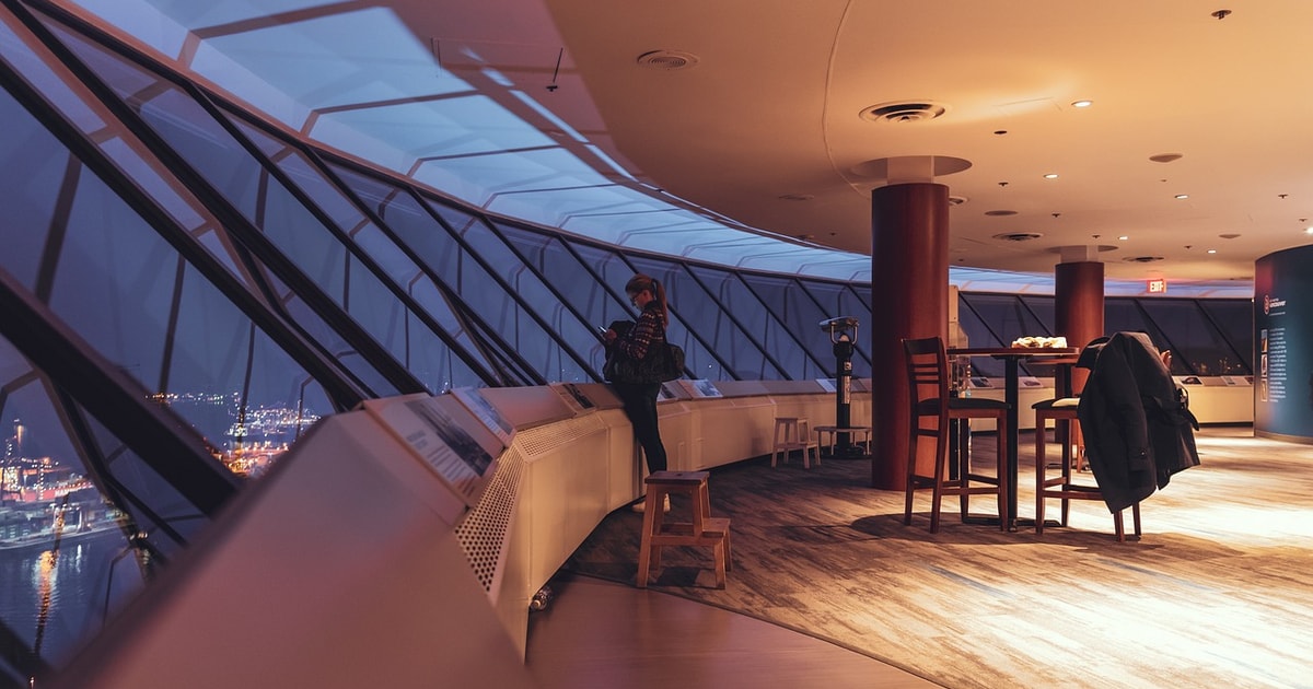 Vancouver: Small Group Night Tour w/Capilano & Grouse Mtn | GetYourGuide