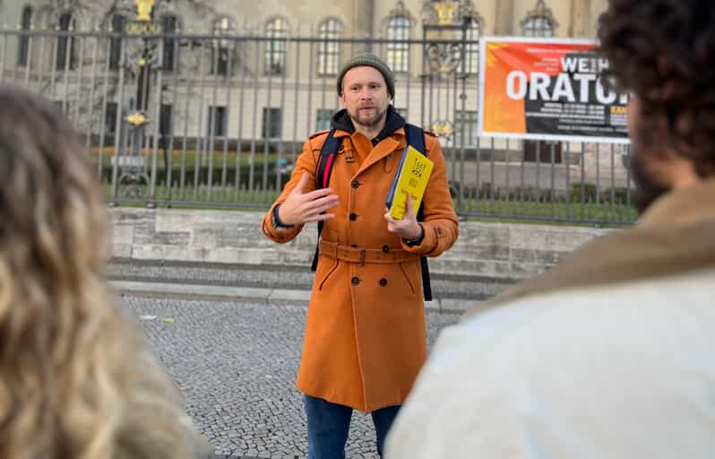 15:15 in Berlin | Guided City Walking Tour with Small Group | GetYourGuide