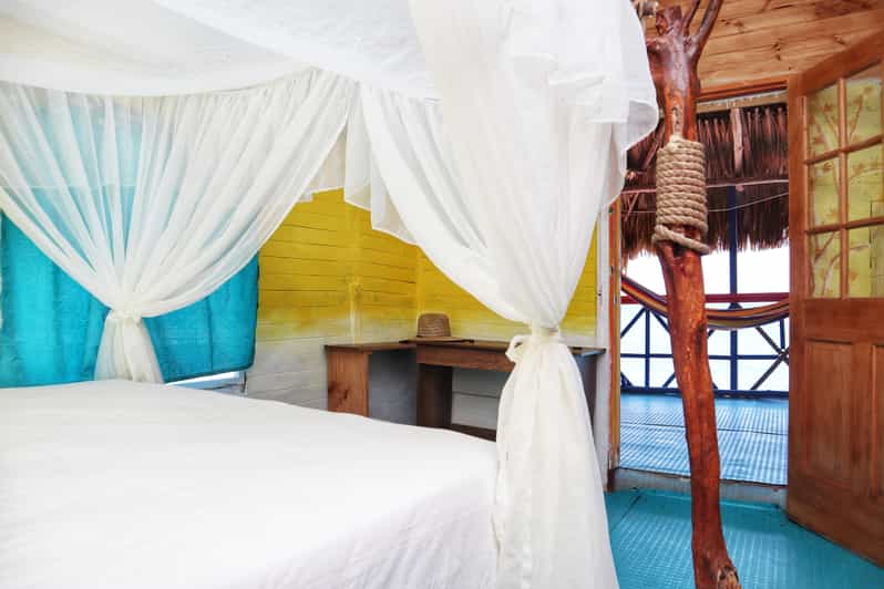 Cartagena'dan: Beach Club ile Playa Tranquila'ya Tekne Turu | GetYourGuide
