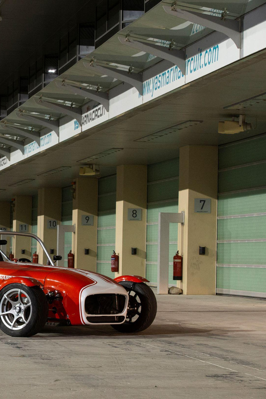 Abu Dhabi: Yas Marina Circuit Caterham Seven Express Drive | GetYourGuide
