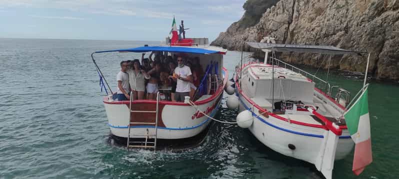 Sperlonga: tour privato in barca a Gaeta con pizza e bevande | GetYourGuide
