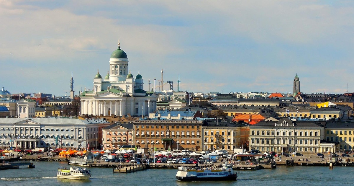 Helsinki: Express-Spaziergang mit einem Einheimischen in 60 Minuten ...
