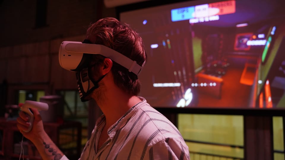 VR game Cops and Robbers in Amsterdam | GetYourGuide