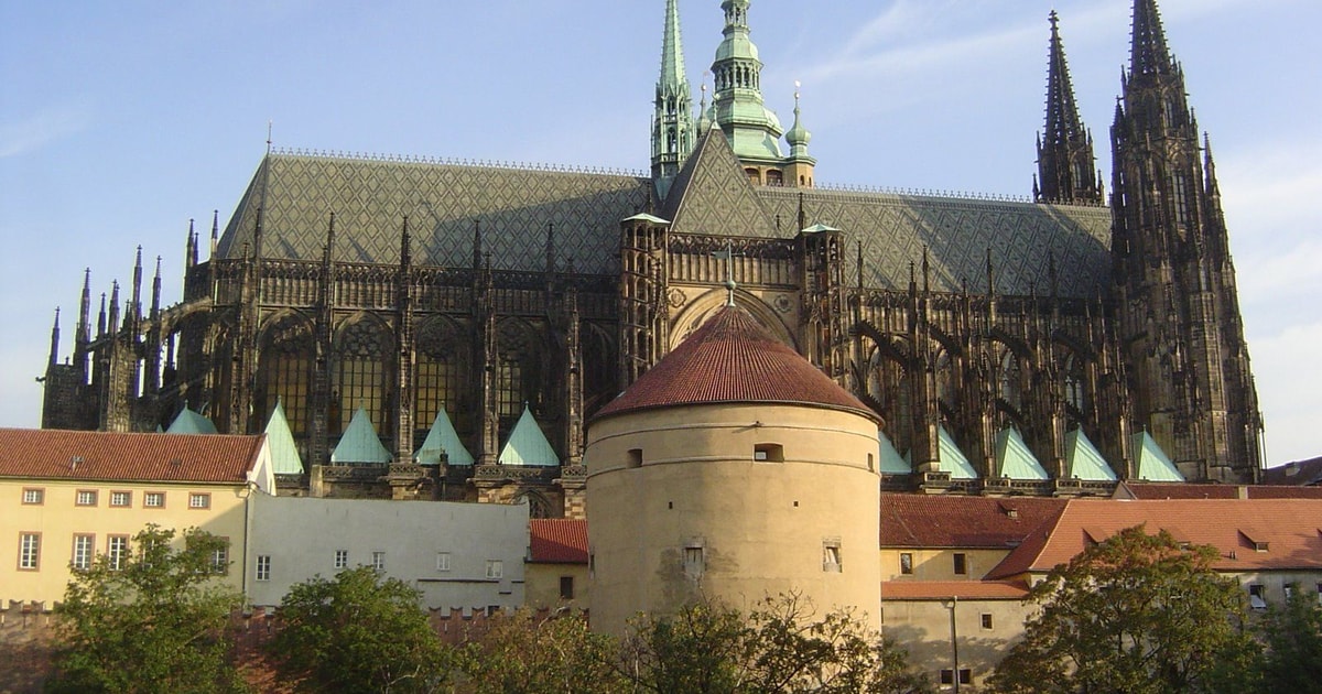 Prag: Rundvisning med lokal guide: Slottet og den lille bydel ...