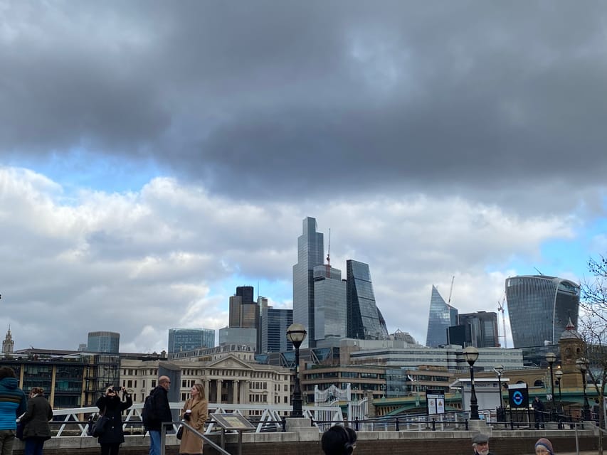 London: Historic Bridges Guided Walking Tour | GetYourGuide