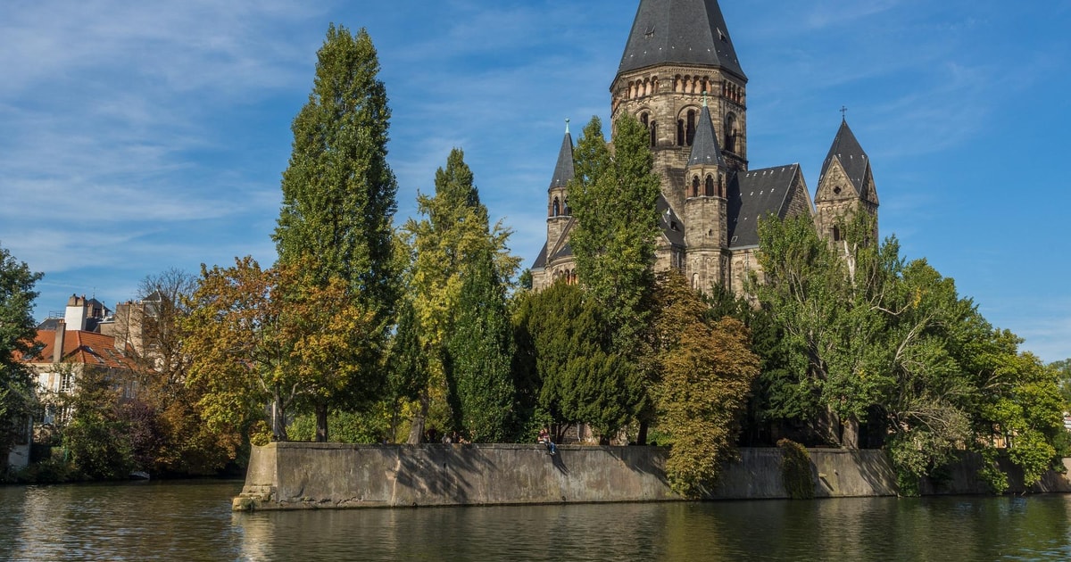 Metz : Bachelorette Party Outdoor Smartphone Game | GetYourGuide