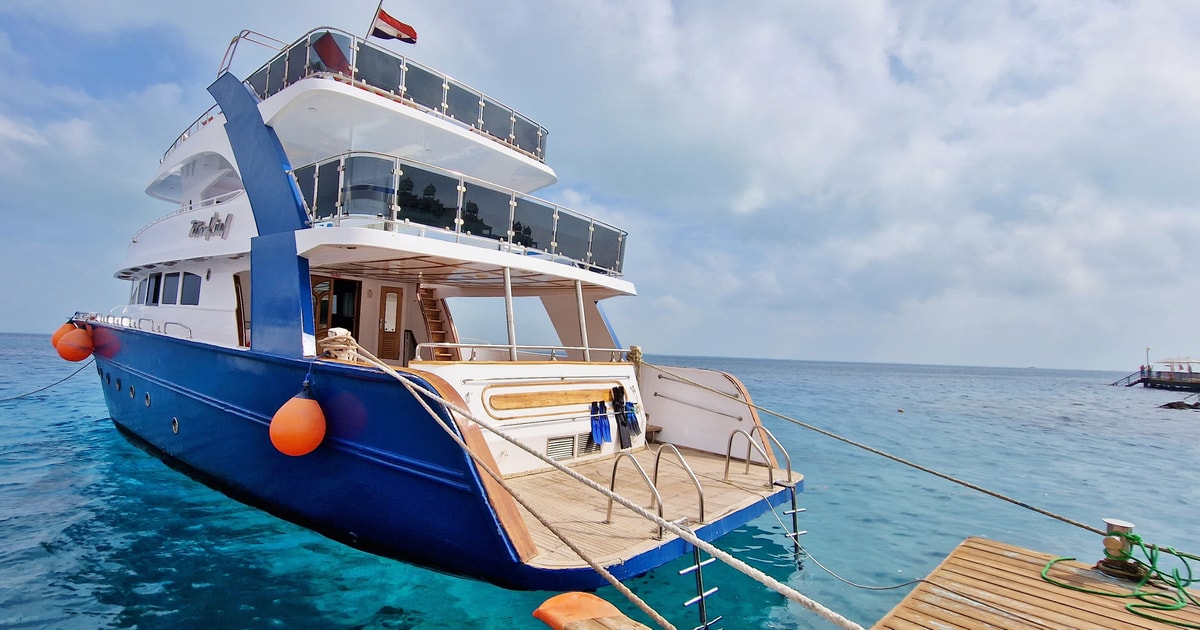 Hurghada: Excursión en Barco del Rey con snorkel, islas y almuerzo ...