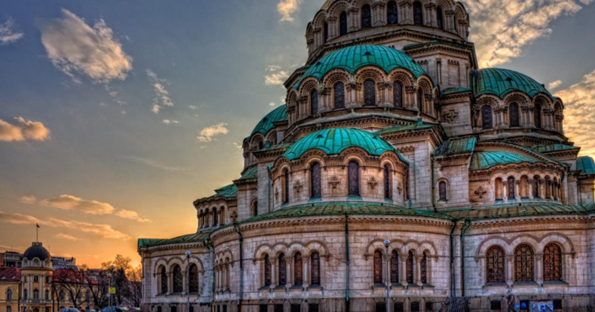 Ontdek de historische monumenten van Sofia: Een rondleiding met gids | GetYourGuide