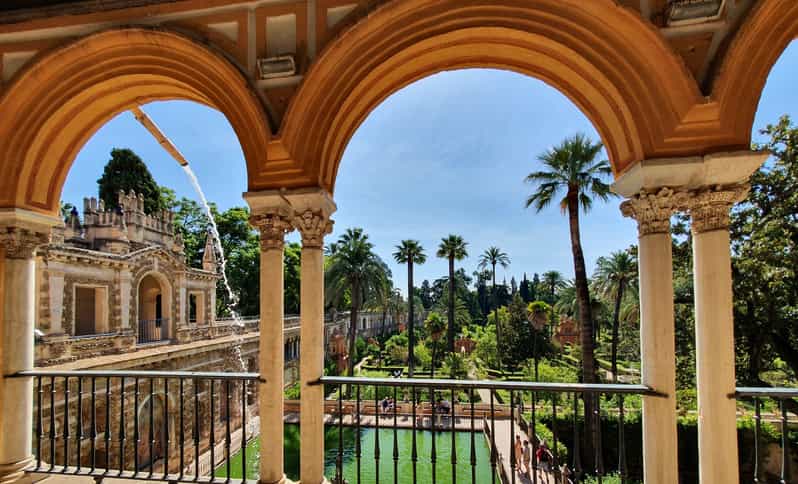 Sevilla: Royal Alcázar rondleiding met snel toegangsticket | GetYourGuide