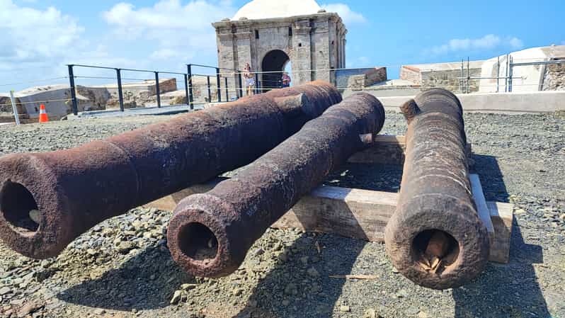 Colon: Private Tour Panama Canal Locks & San Lorenzo Fort | GetYourGuide