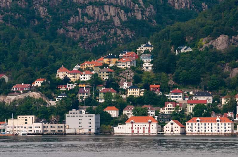 Bergen: Minibus Tour of the City's Most Scenic Spots | GetYourGuide
