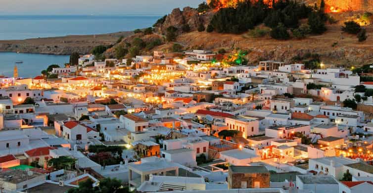 Din orașul Rodos: Excursie de seară la Lindos | GetYourGuide
