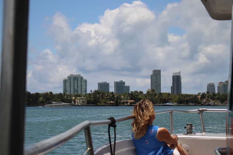 Miami: Sunset Cruise with Celebrity Homes & Open Bar | GetYourGuide