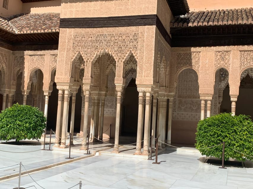Granada: Alhambra Guided Tour w/ Nasrid Palaces & City Pass | GetYourGuide