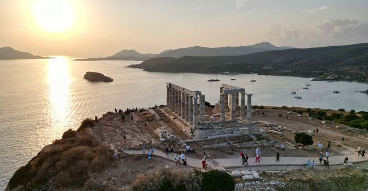 Atenas: Tour particular da Acrópole e do Templo de Poseidon | GetYourGuide
