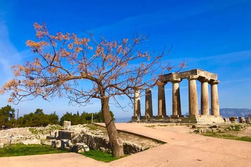 Atenas: Lo más destacado de la ciudad y la antigua Corinto Tour Privado ...