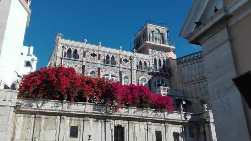 The medieval quarters of Lisbon: Mouraria and Alfama | GetYourGuide