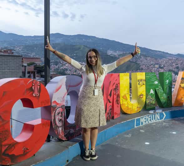 Comuna 13: Graffiti Tour with Tasting, Live Show, & Gallery | GetYourGuide