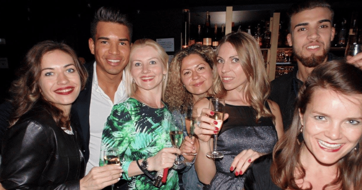 Barcelona: VIP Nightlife Tour with Welcome Drinks | GetYourGuide