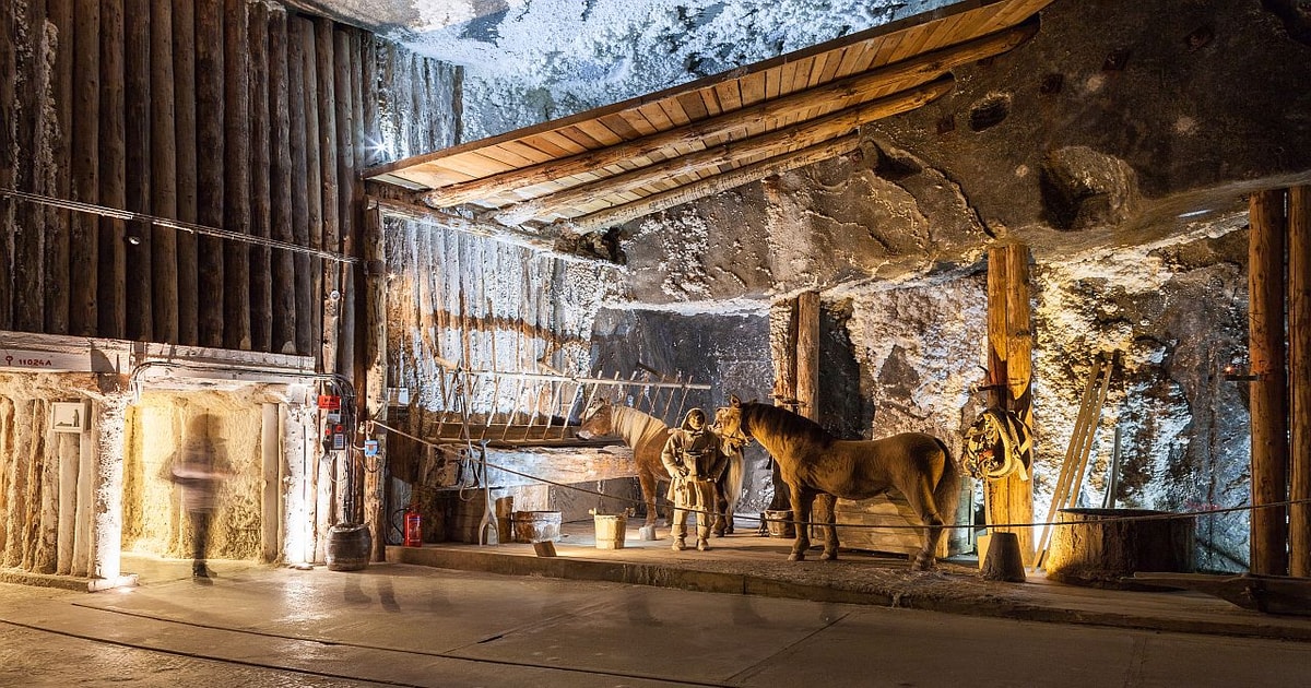 Wieliczka: Wieliczka Salt Mine Skip-the-Line Guided Tour | GetYourGuide