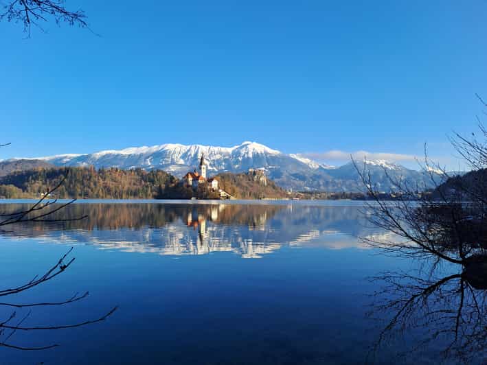 Kranjska Gorából: Bledi-tó,a bledi vár és a Bohinj-völgy. | GetYourGuide