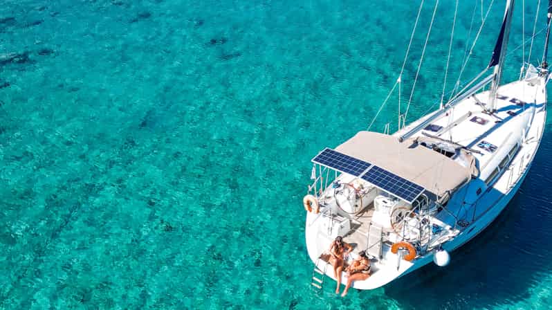 Heraklion: Dia Insel Segelbootfahrt mit Schwimmen und Mahlzeit ...