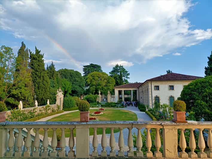 Villa Valmarana: exclusive guided tour of Tiepolo's frescoes | GetYourGuide