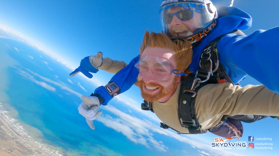 Adelaide: Tandem Skydiving Adventure over Goolwa | GetYourGuide