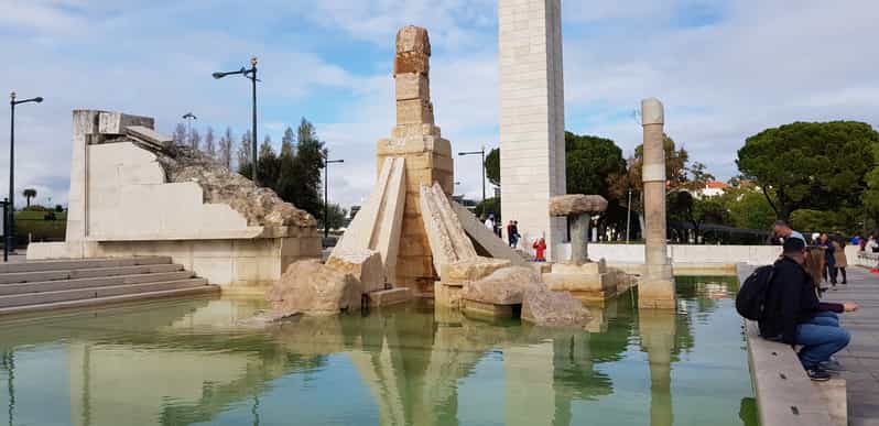 Lisbona: tour privato in tuk tuk elettrico dei sette colli | GetYourGuide