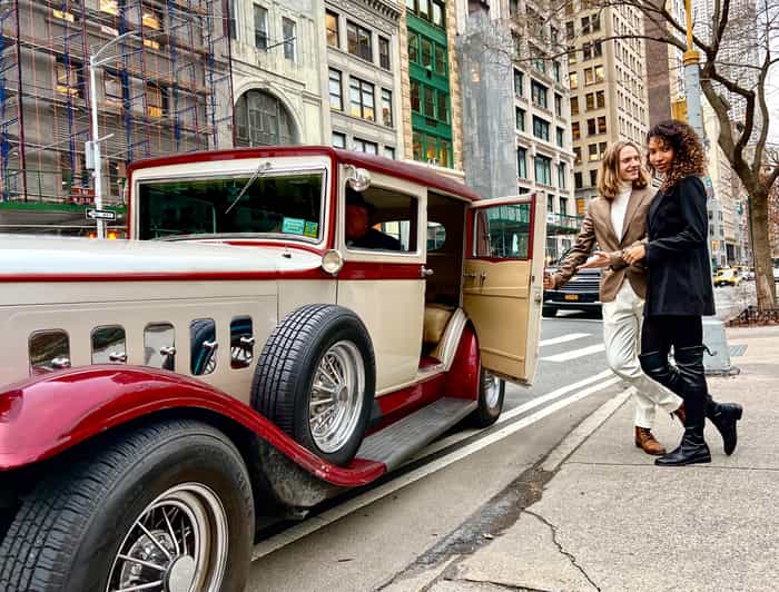 NYC: Highlights of Manhattan Tour in a Classic Car | GetYourGuide
