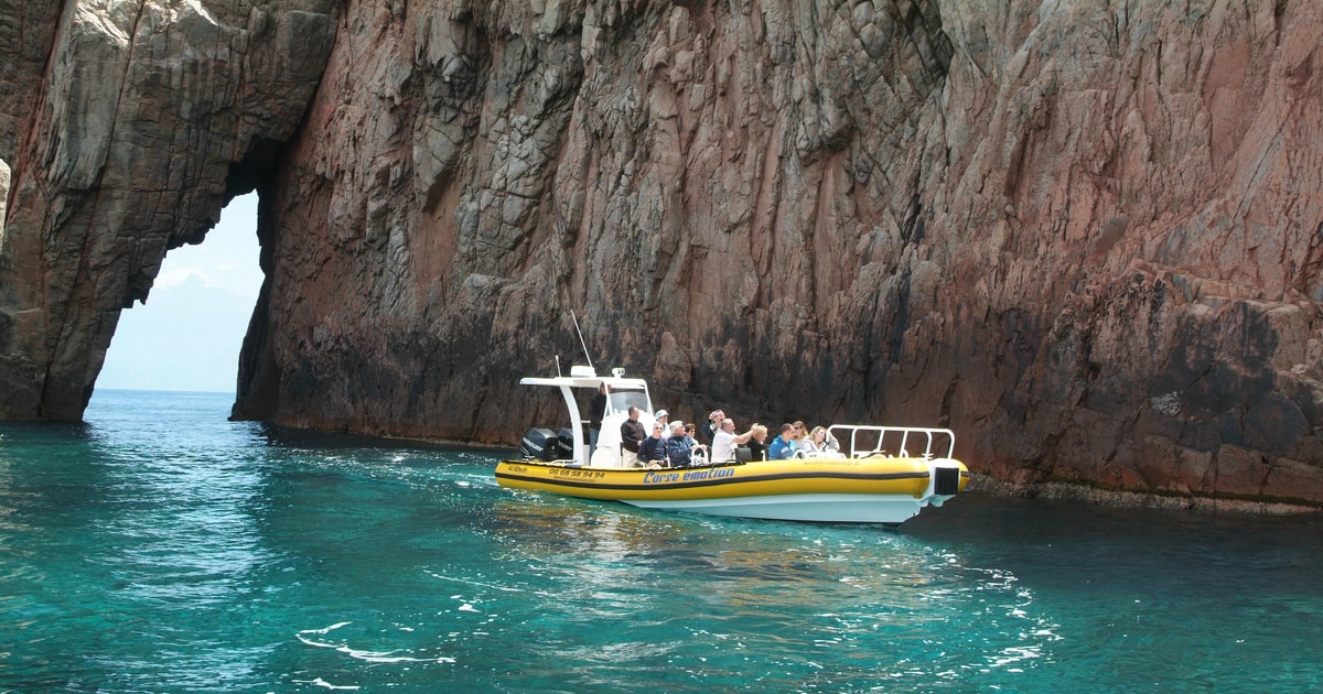 Desde Oporto: Excursión en barco por Calanche de Piana y Capo Rosso ...