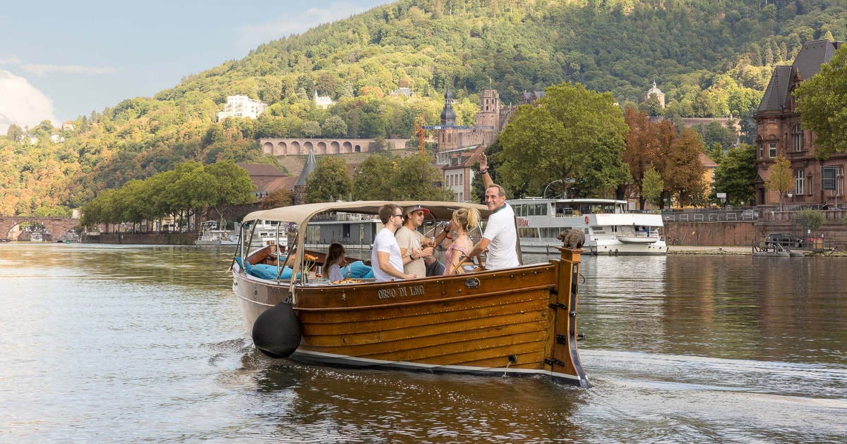 Heidelberg: Tour privado en barco por la historia del río Neckar ...