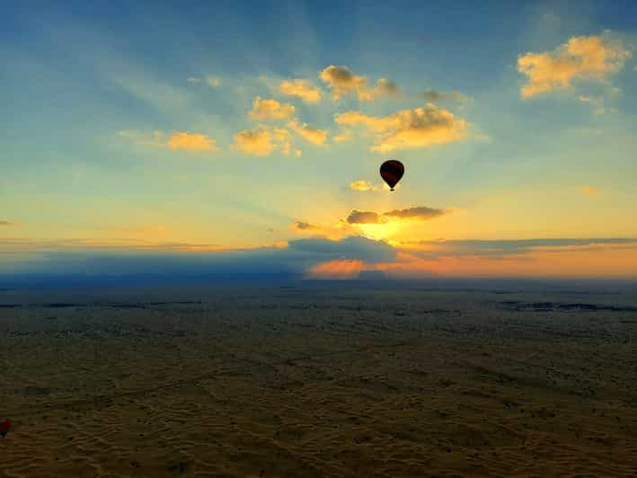 Dubai: Hot Air Balloon Ride | GetYourGuide
