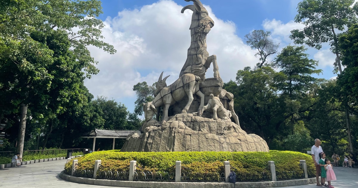 Tour di un giorno a Guangzhou in metropolitana e in barca | GetYourGuide