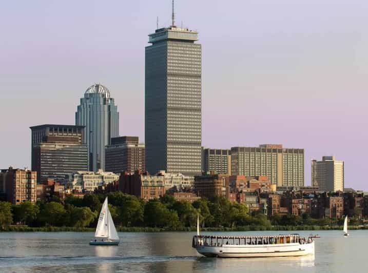 Boston: Charles River Sightseeing Cruise | GetYourGuide