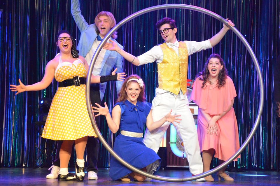 Pennsylvania: Jukebox Jive Variety Show | GetYourGuide