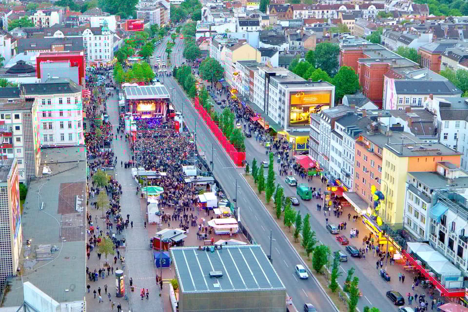 Reeperbahn: Private Tour | GetYourGuide