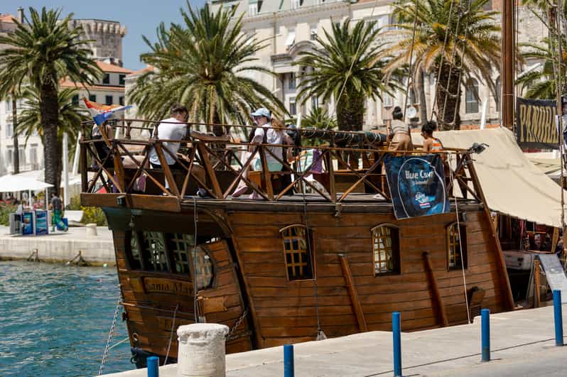 Barco Pirata "Santa María" de Columbo - Visita panorámica de Split ...