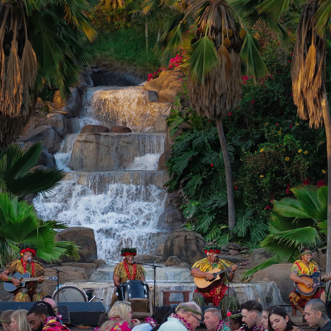 Oahu: Chief's Luau Dinner Show | GetYourGuide