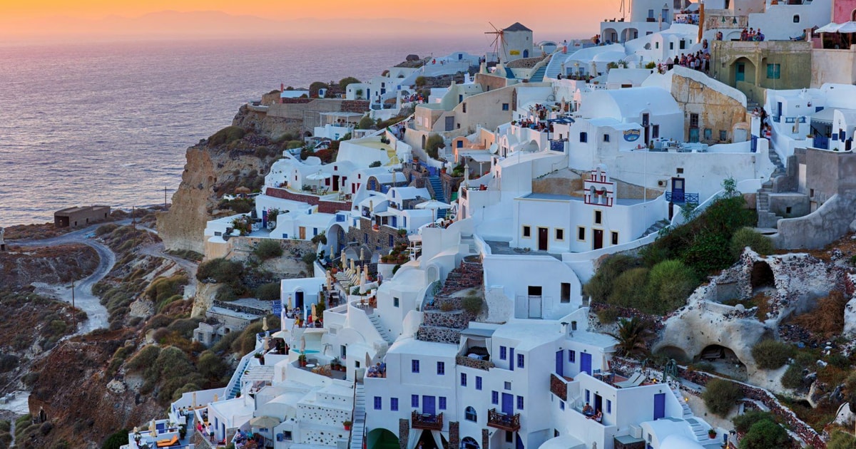 Din Atena: Excursie de o zi în Santorini cu înot | GetYourGuide