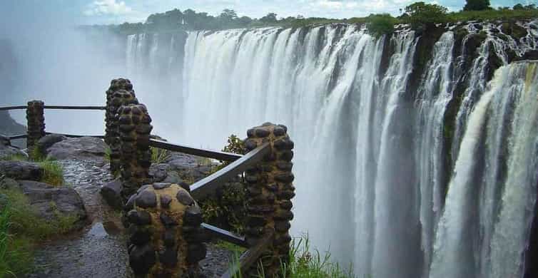Victoria Falls: Sunrise Photographic Tour of the Water Falls | GetYourGuide