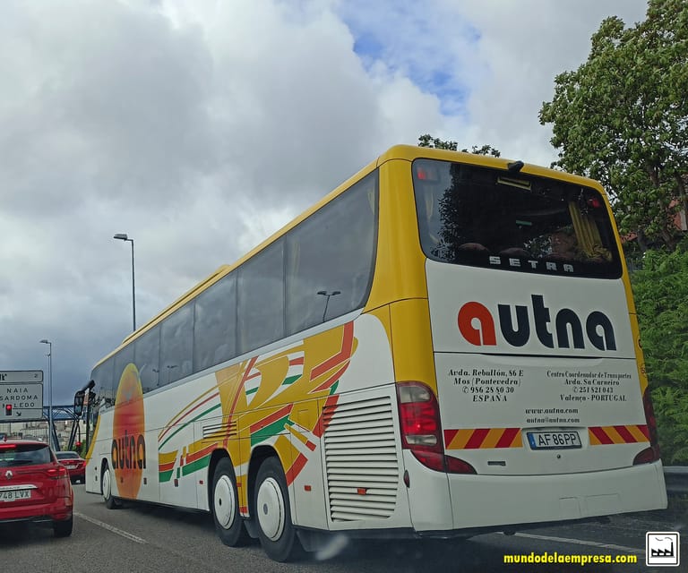 Porto Airport: Transfer to/from Valenca Do Minho Station | GetYourGuide