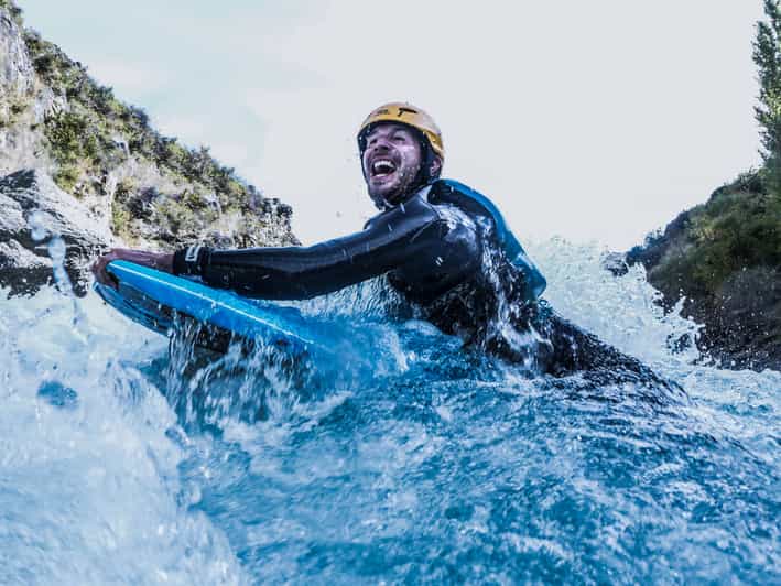 Queenstown: White Water Surf lungo il fiume Kawarau | GetYourGuide