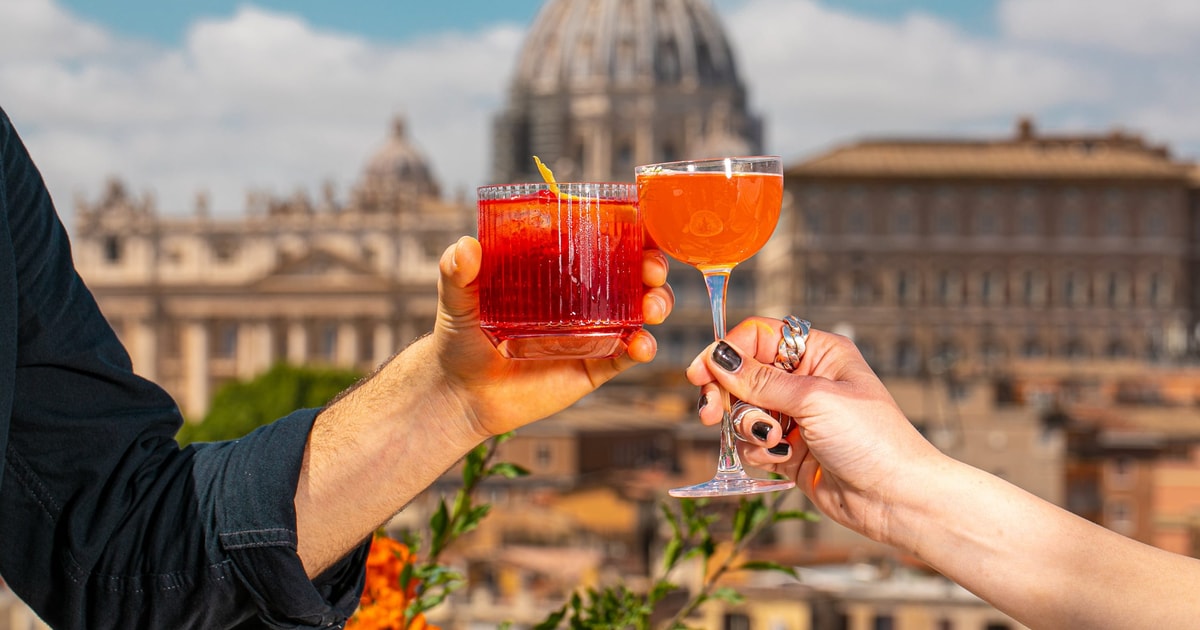 Rome: Piazzas and Fountains Sunset Tour with Aperitivo | GetYourGuide